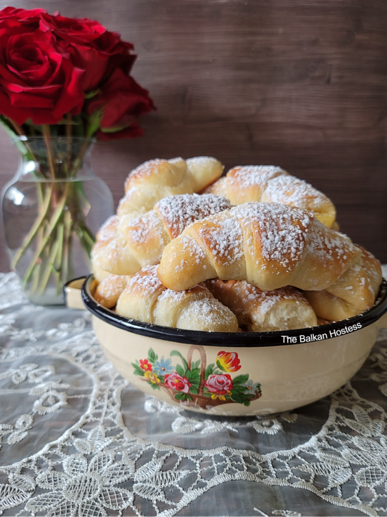 Slatke Kiflice sa Dzemom/Jam Crescent Rolls - The Balkan Hostess